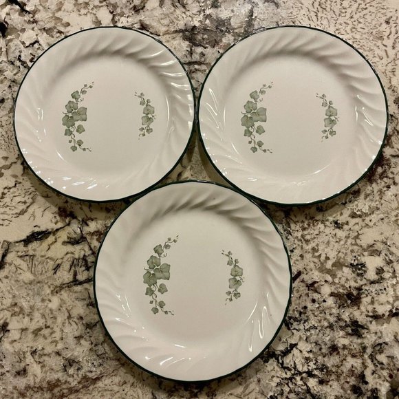 Corelle | Dining | Set Of 3 Corelle Callaway Green Ivy 7 4 Bread ...